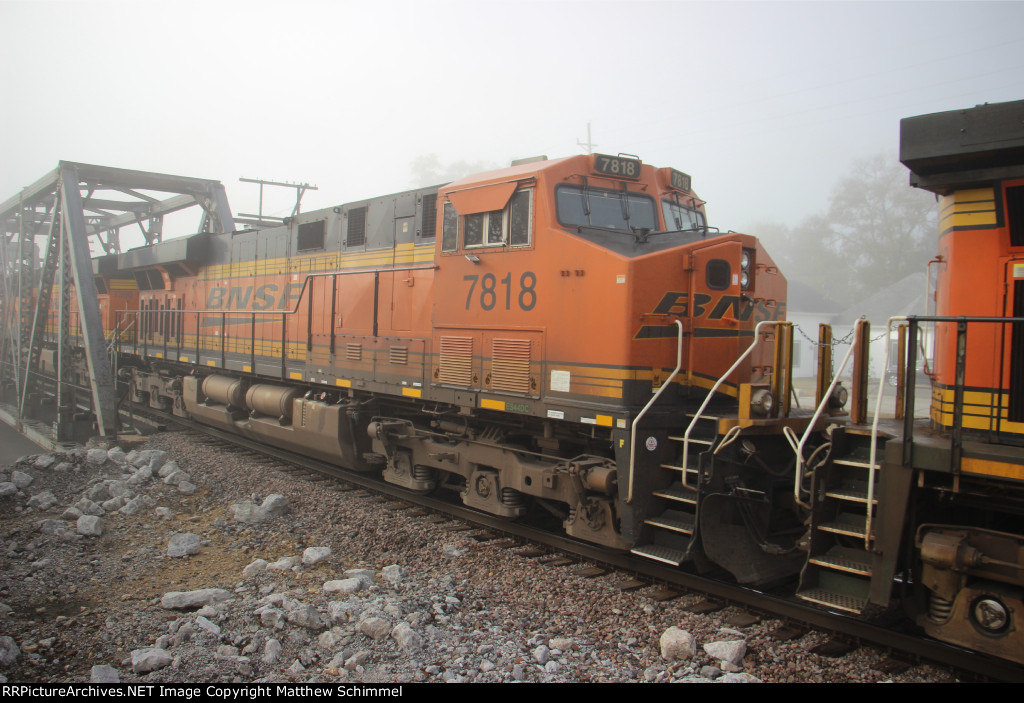 BNSF 7818
